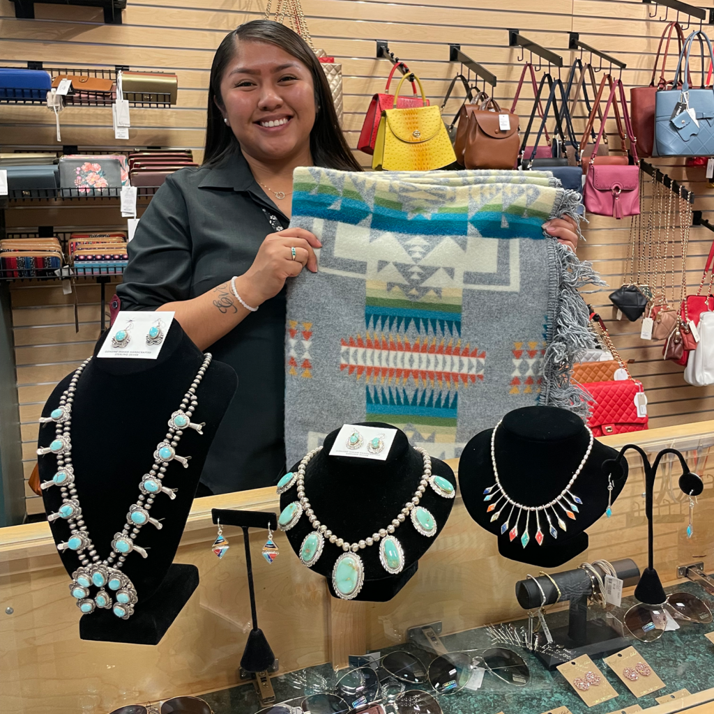 Santa Ana Star Casino Hotel | The Gift Shop